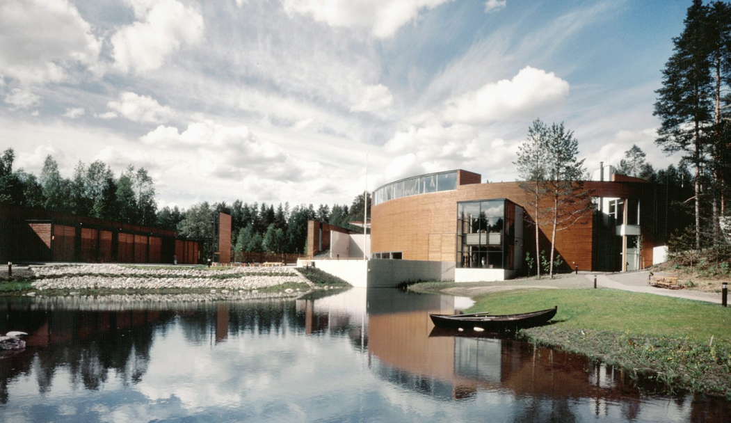 Timber architecture and building culture – Annular